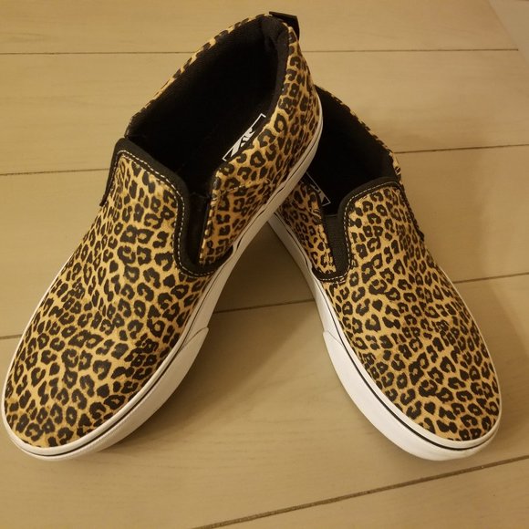 Vans | Shoes | Vans Leopard Cheetah Print Slipon Sneakers Shoes Womens ...